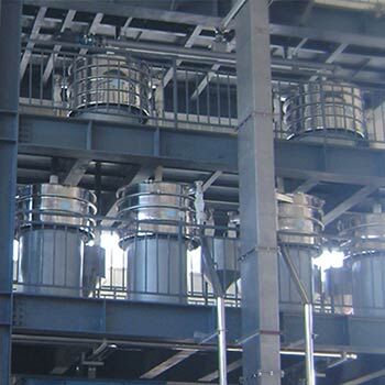 Rotary vibrating sieve with fully enclosed structure Bouncing ball cleaning
